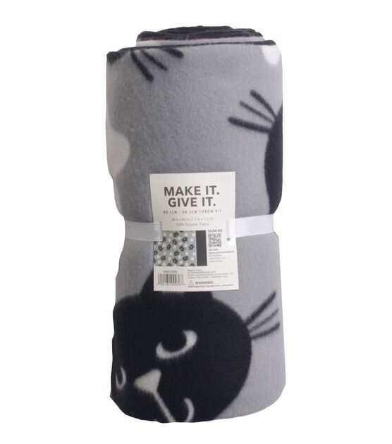 48 Wide Cat Faces And Paw Prints No Sew Fleece Blanket Joann
