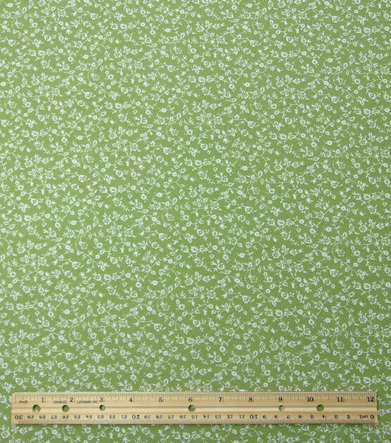 Floral Vines On Celery Green Quilt Cotton Fabric By Quilters Showcase