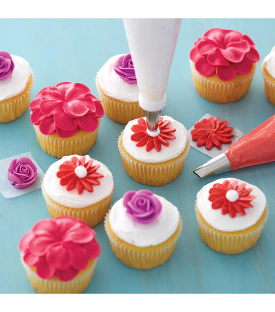 Wilton 12 Piece Cupcake Decorating Set