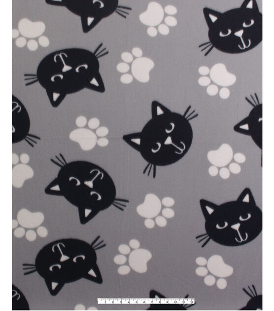 48 Wide Cat Faces And Paw Prints No Sew Fleece Blanket Joann